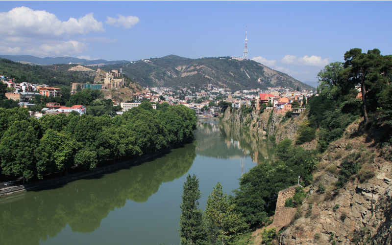 მეტეხის ჩრდილში – MGroup